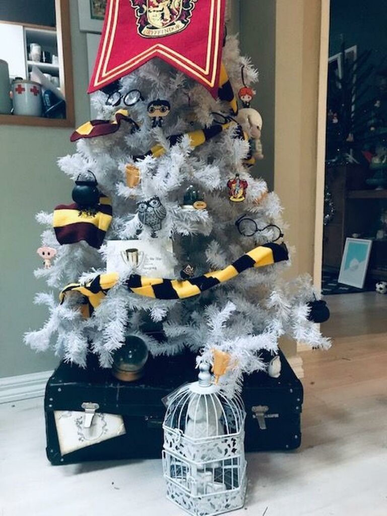 30 Magical Harry Potter Christmas Decor Ideas