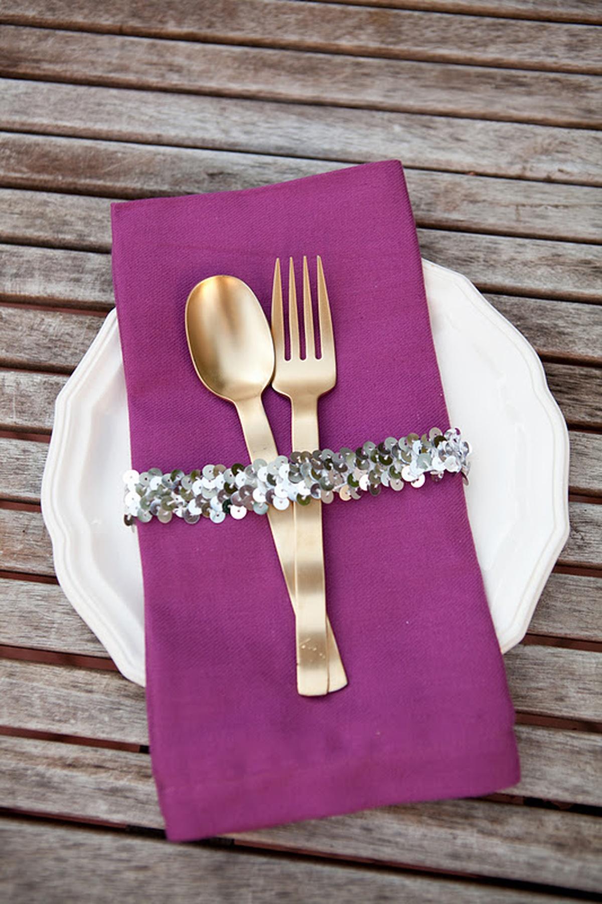 15 Glittery DIY Sequin Craft Projects for Winter Fun