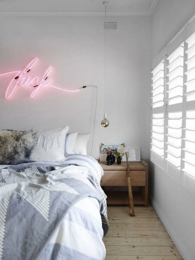 25 Brilliant Ideas To Use Neon Lights For Home Decor