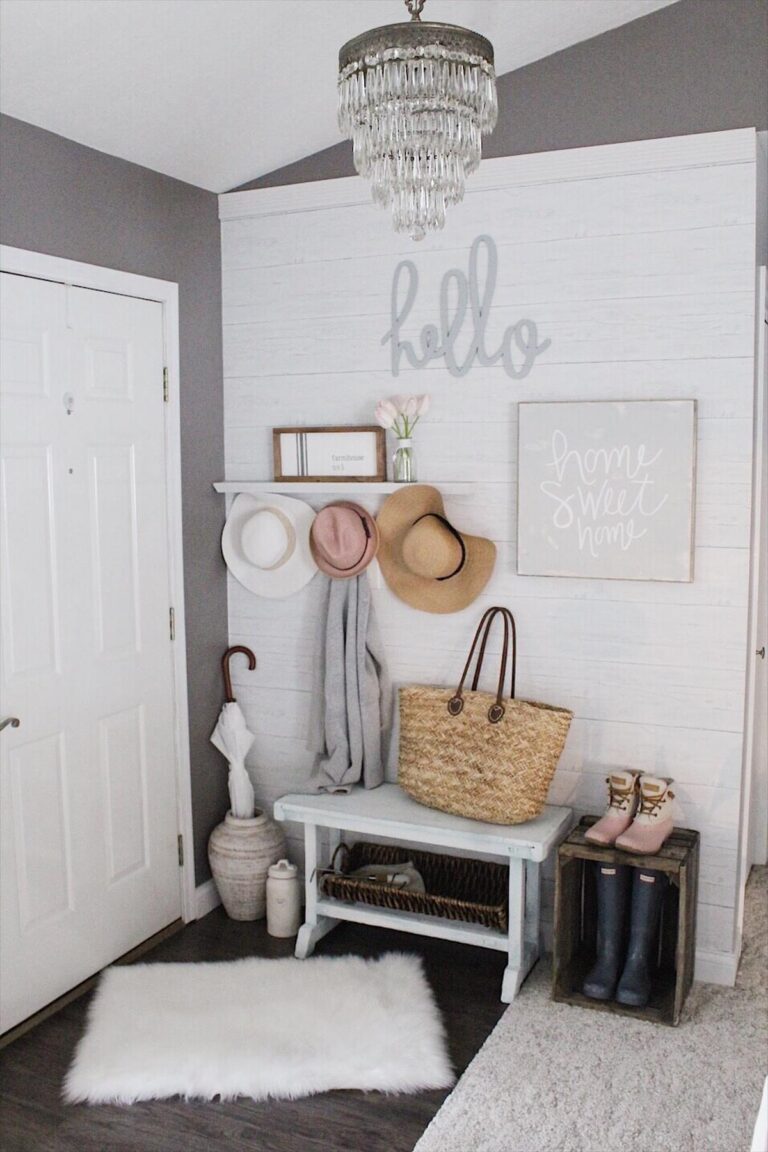 26 Decor Ideas for Small Entryways: Tiny but Mighty