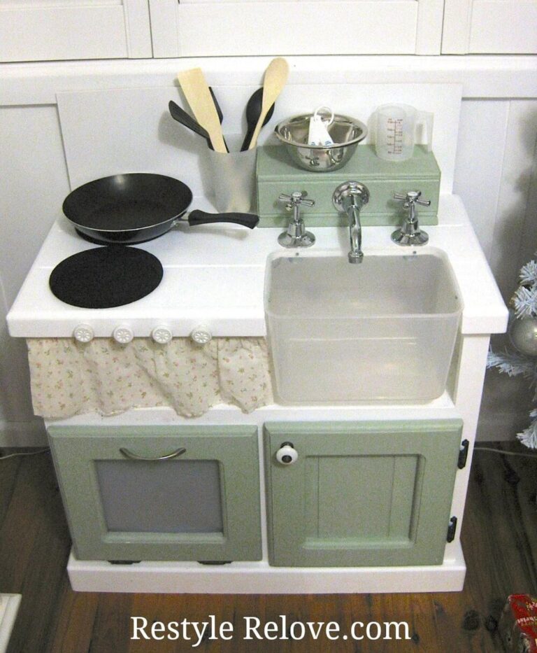 17 DIY Play Kitchen Ideas to Jazz Up a Playroom