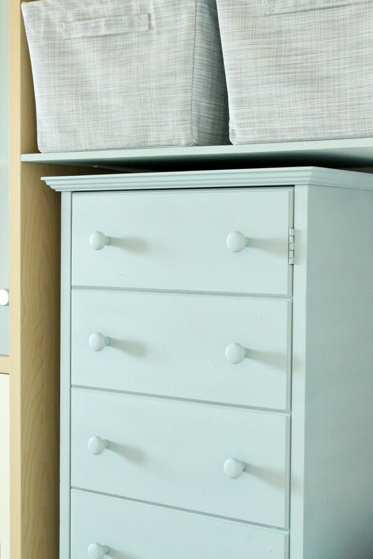 19 Spray Paint Solutions for Stylish Furniture