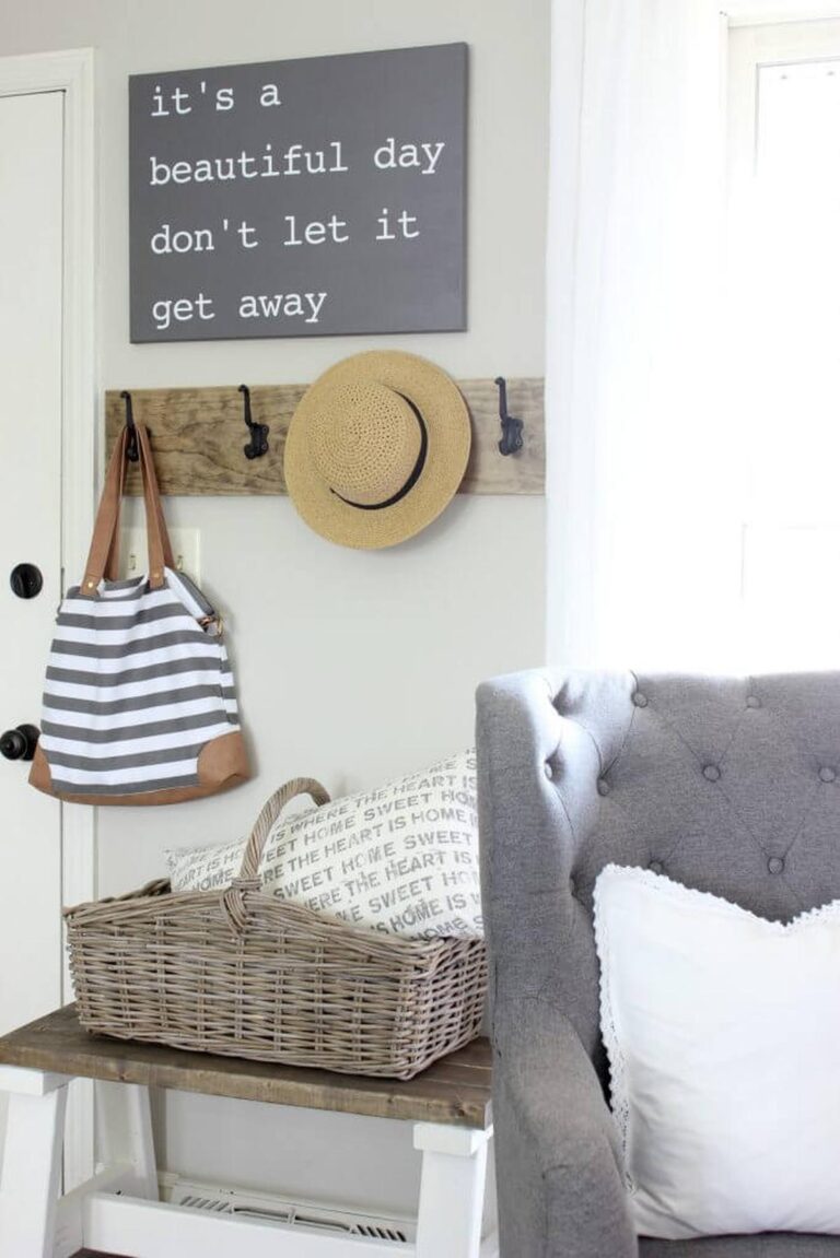 26 Decor Ideas for Small Entryways: Tiny but Mighty