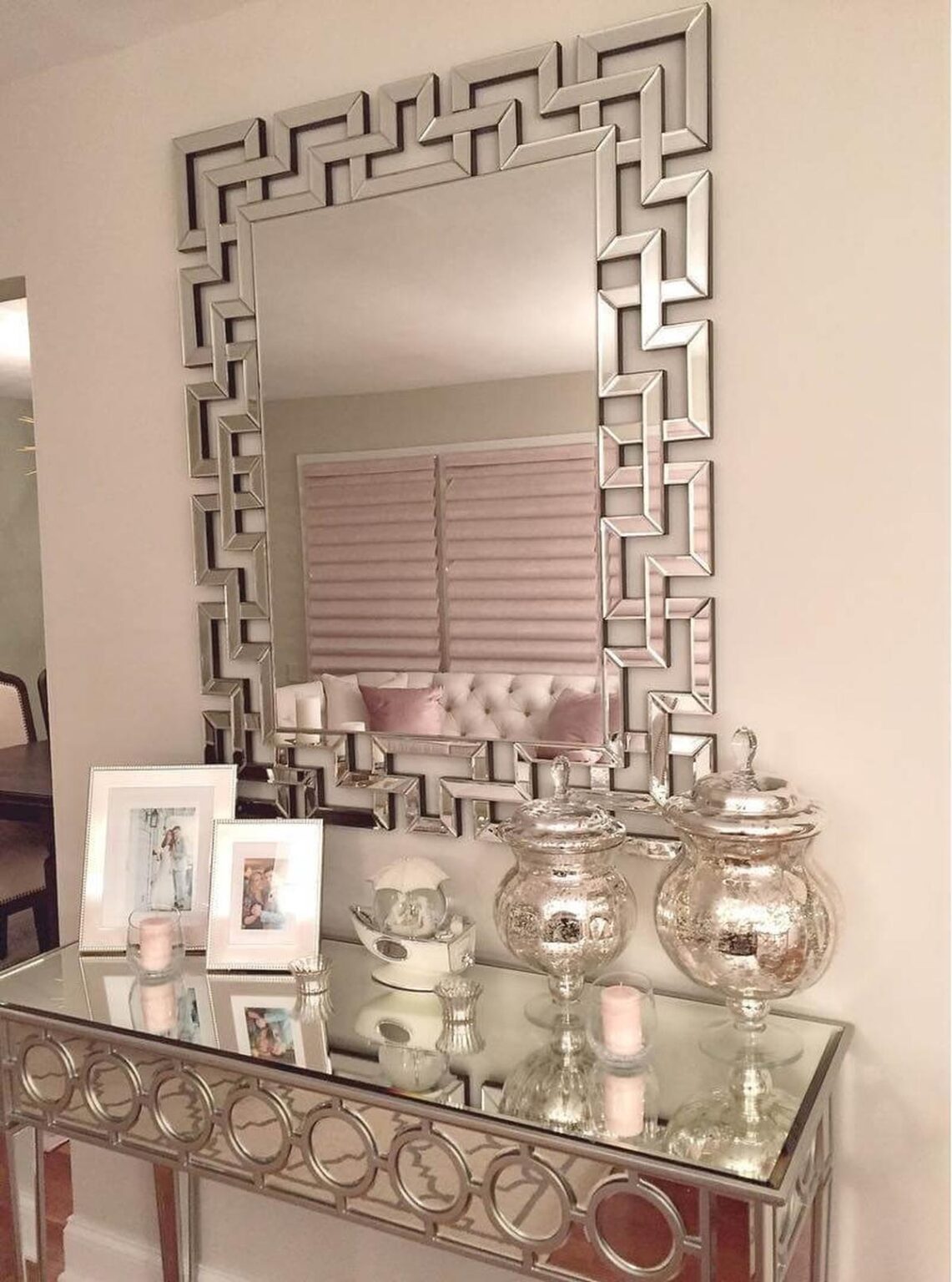 64 Entry Table Ideas for a Striking First Look