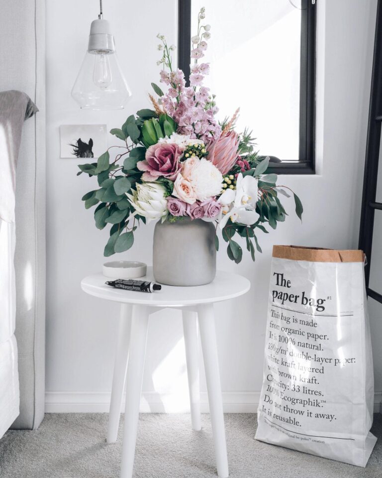 27 Flower Decoration Ideas to Add Natural Beauty to Your Home