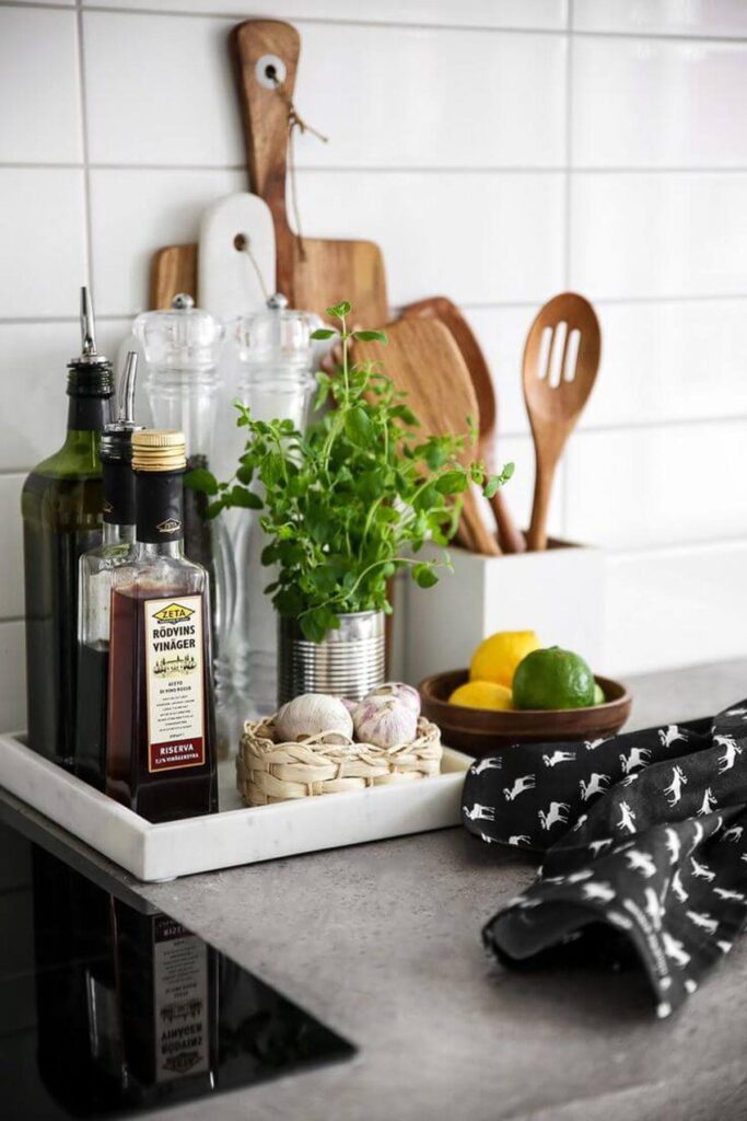 21 Clutter-Free Kitchen Countertop Ideas for a Neat Cooking Space