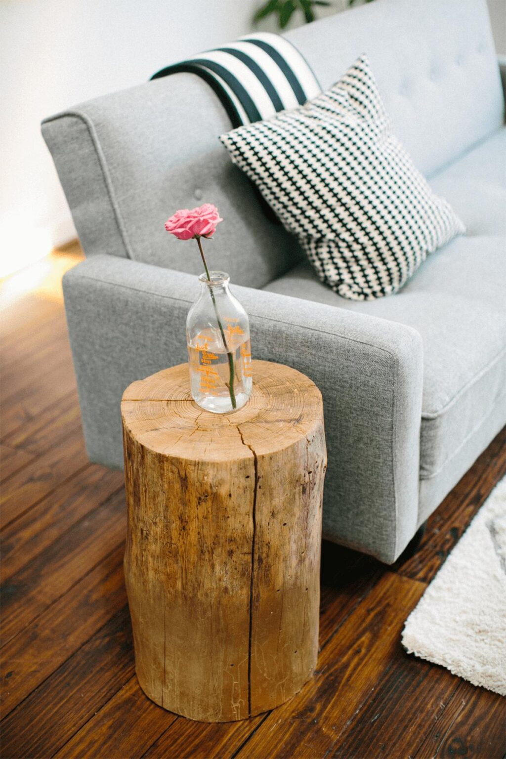 27 Unique DIY Side Table Concepts for a Stylish Room