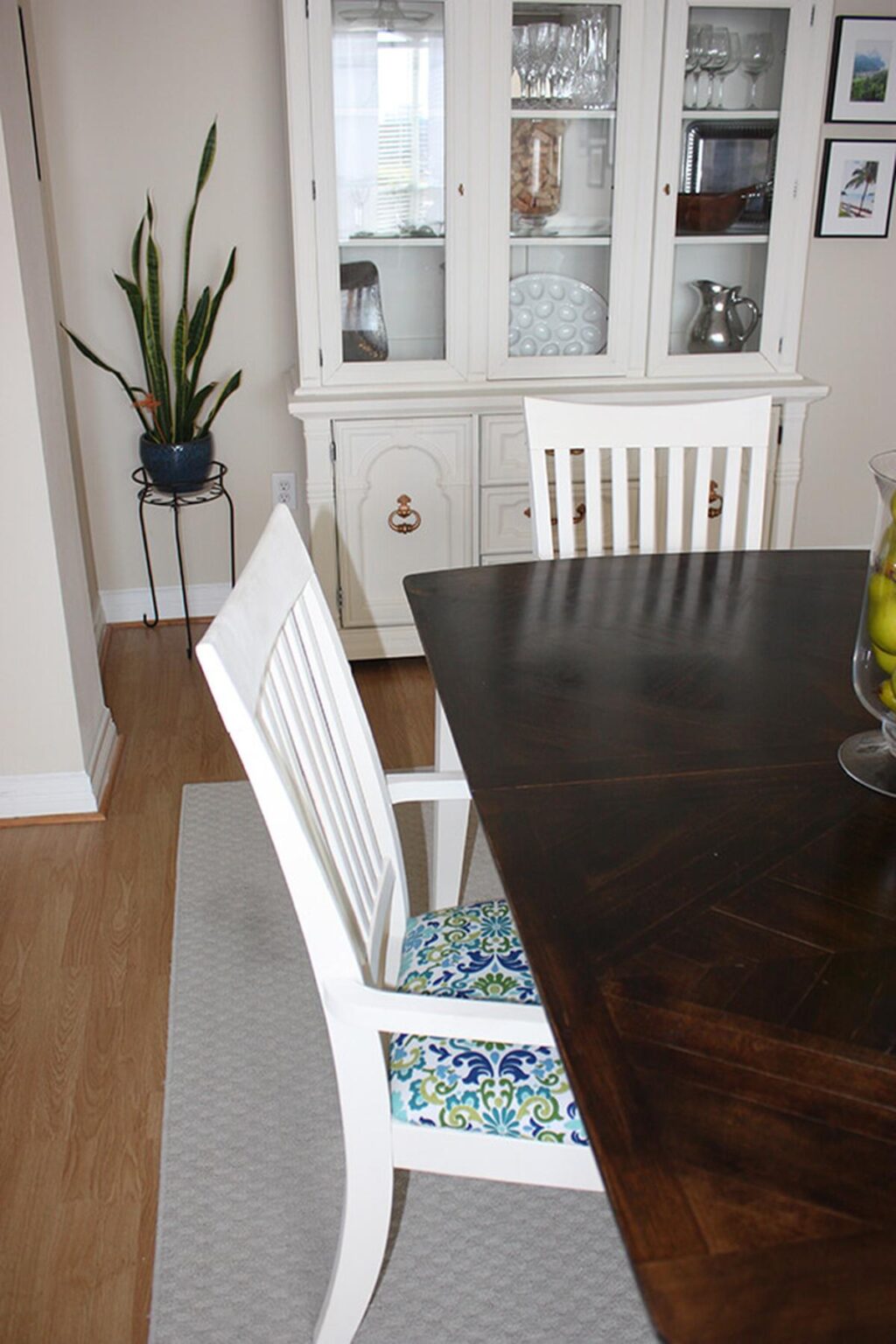 22 DIY Dining Table Makeover Ideas for a Kitchen Upgrade