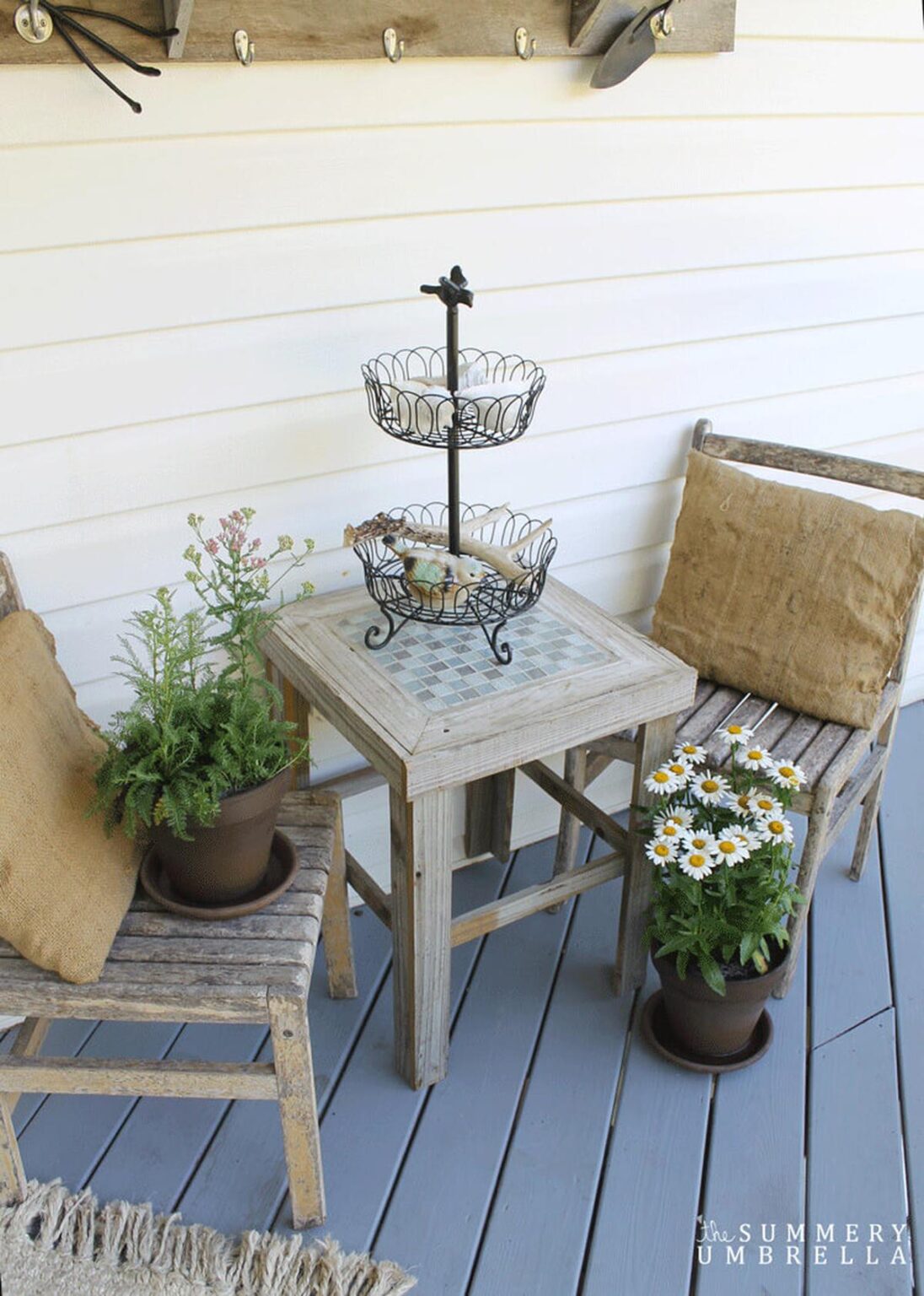 23 Inviting Rustic Veranda Designs to Enhance Your Home's Exterior