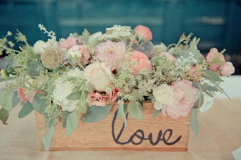 Top 57 Rustic Wooden Box Centerpiece Ideas