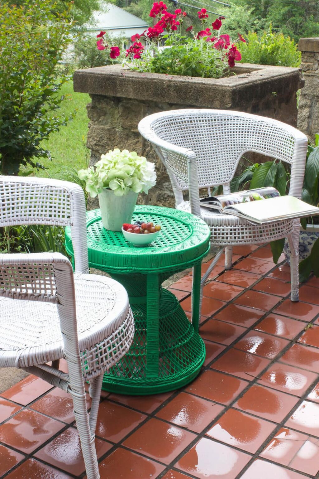 24 Cozy Outdoor Seating Ideas to Revamp Your Space