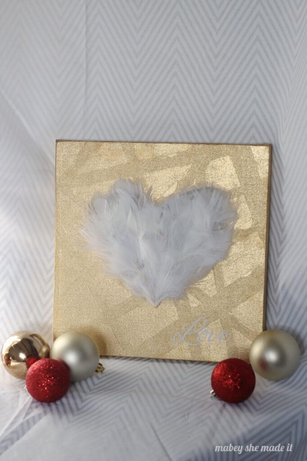 23 Easy DIY Feather Crafts That Inspire Creativity