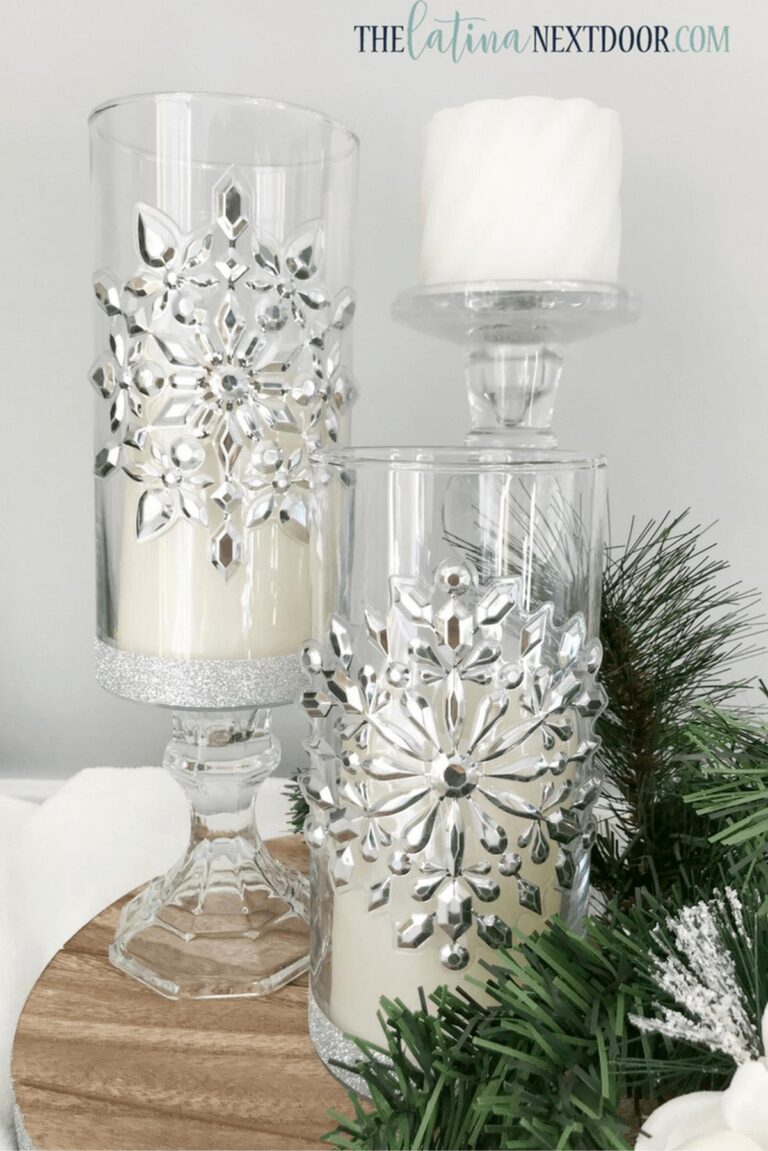 30 Sparkling Silver Decor Ideas for a Dazzling Christmas