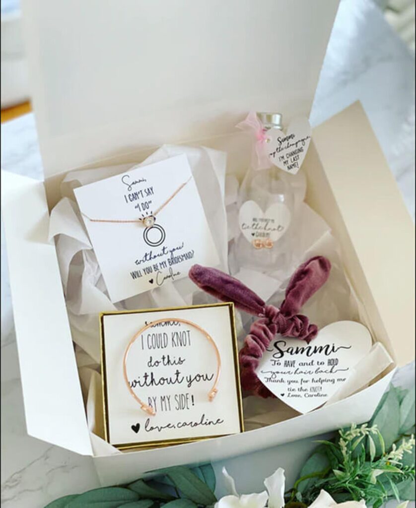 25 Unique Tips for Perfect DIY Bridesmaid Proposal Boxes