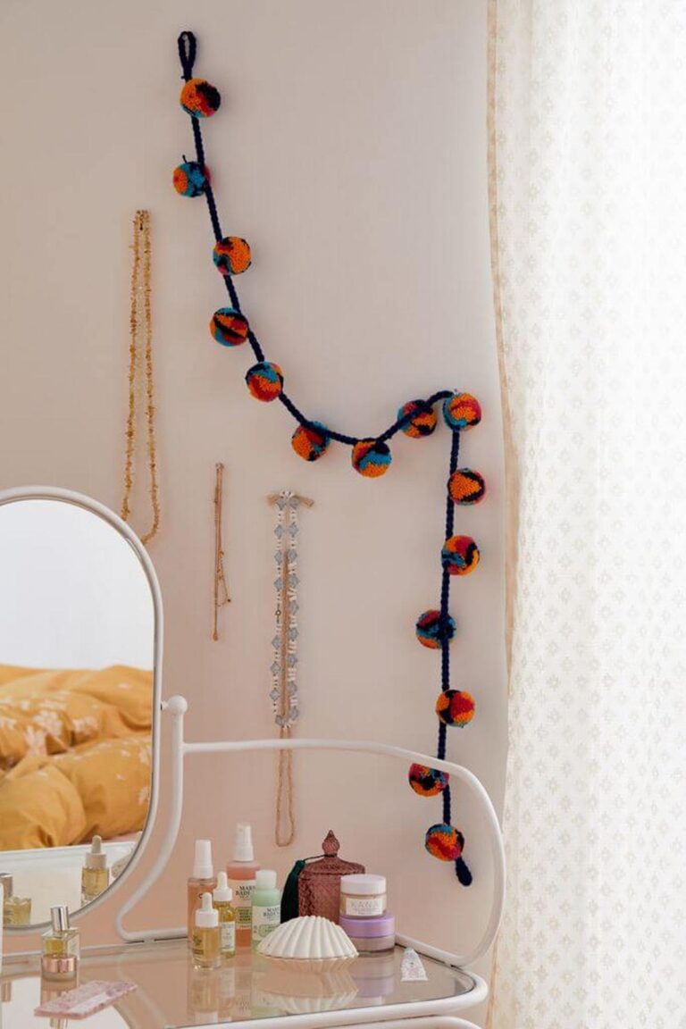 27 Easy DIY Garland Ideas to Craft at Home