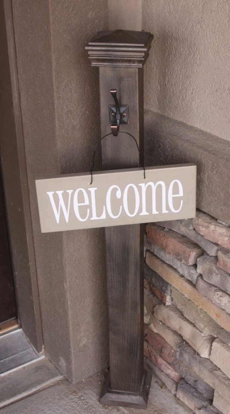 43 Welcoming Front Porch Posts to Delight Your Visitors