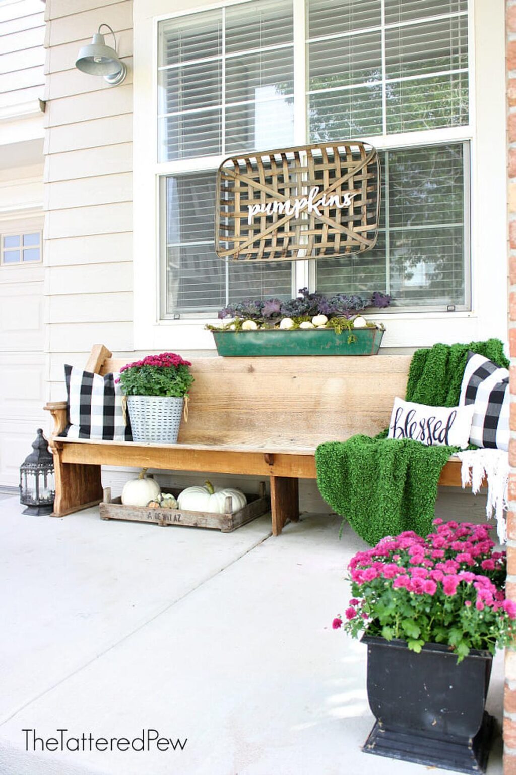 23 Inviting Rustic Veranda Designs to Enhance Your Home's Exterior
