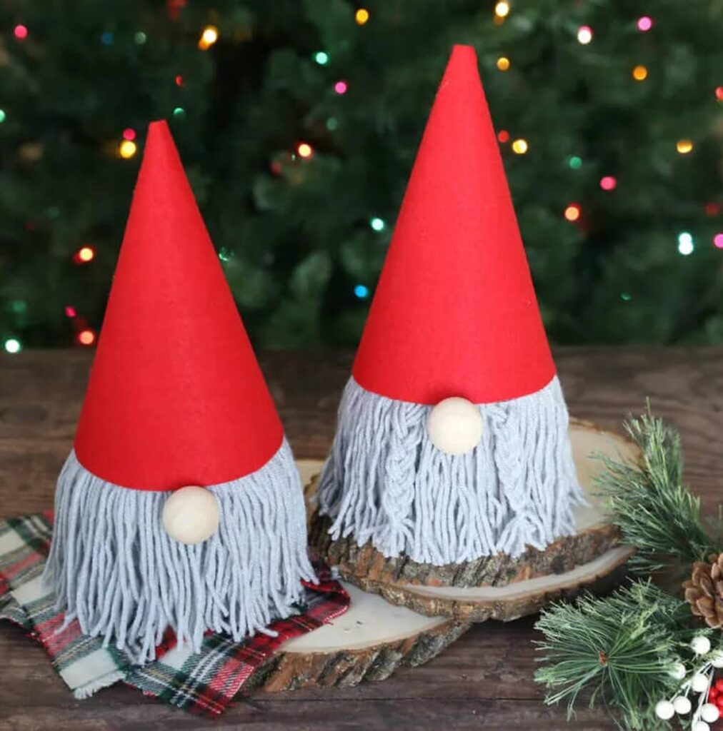 20 Festive DIY Santa Ornaments to Make Your Christmas Tree Extra Special