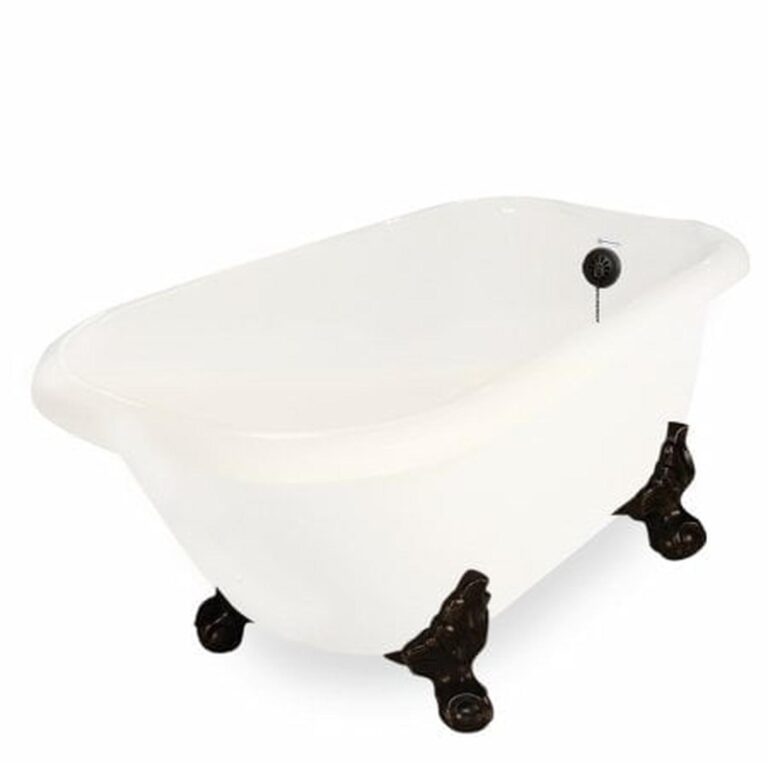 24 Best Small Bathtubs Designed for Big Impressions
