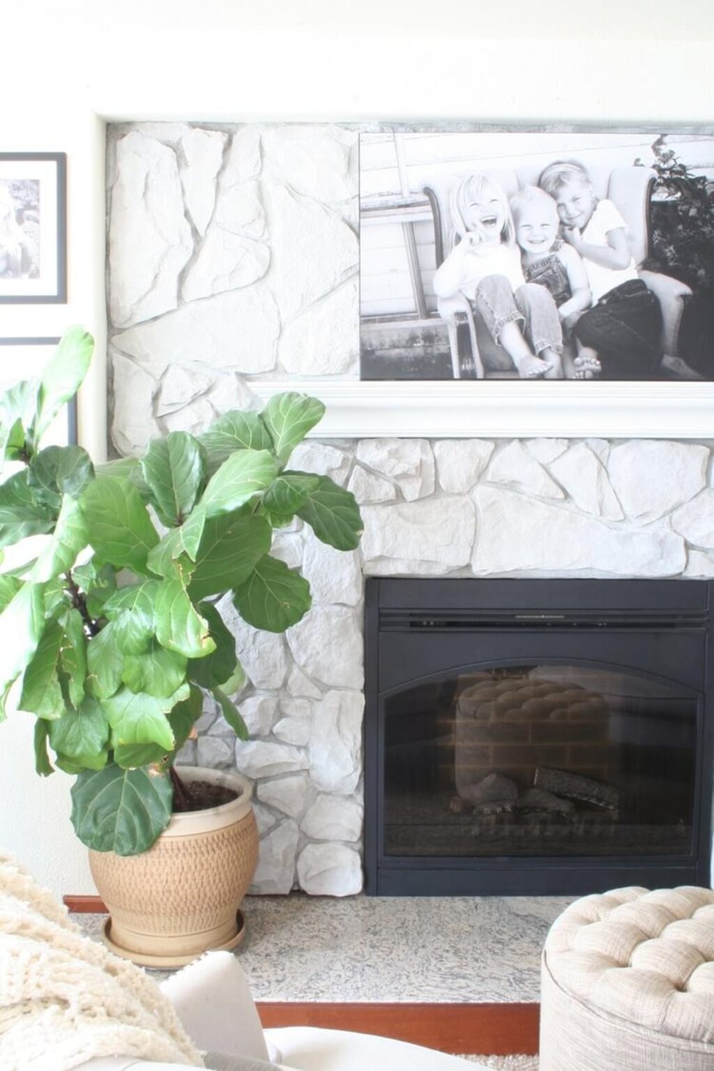 21 Inviting Stone Fireplaces to Create the Coziest Ambiance