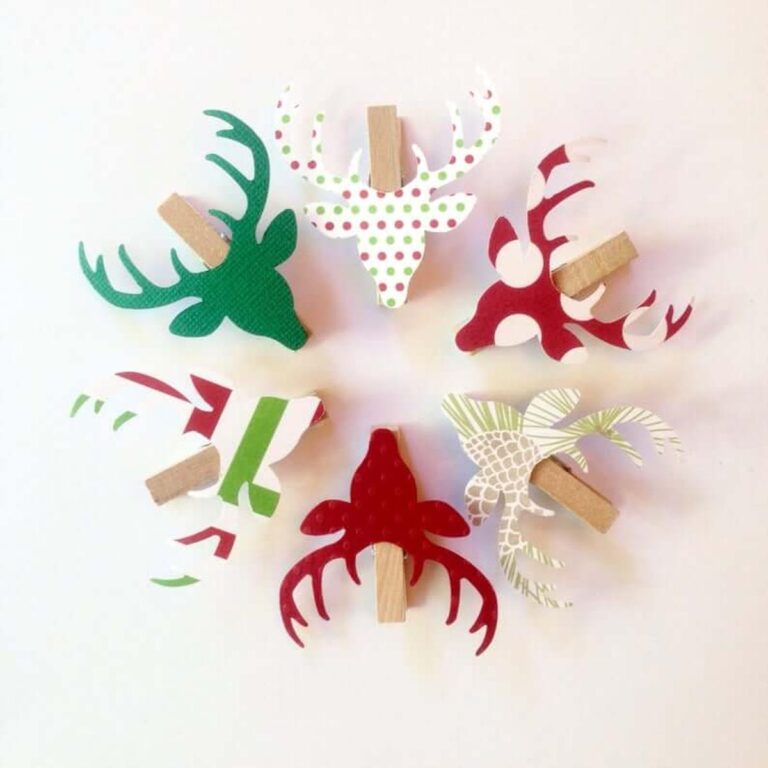 28 Festive Reindeer Decorations to Brighten Your Holiday Home