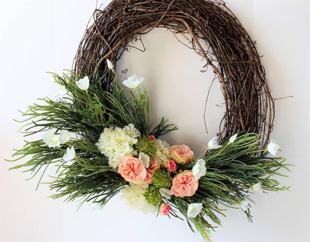 38 Gorgeous Spring Wreaths to Brighten Your Door