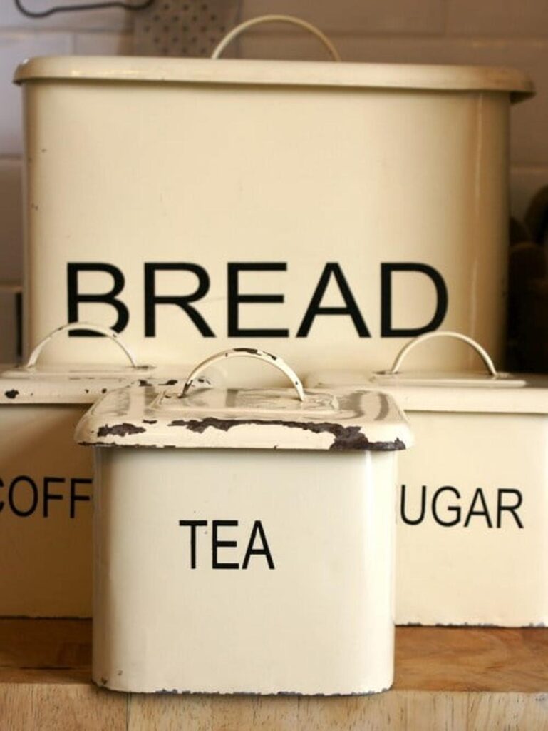 54 Timeless Vintage Storage Ideas to Beautify Your Home