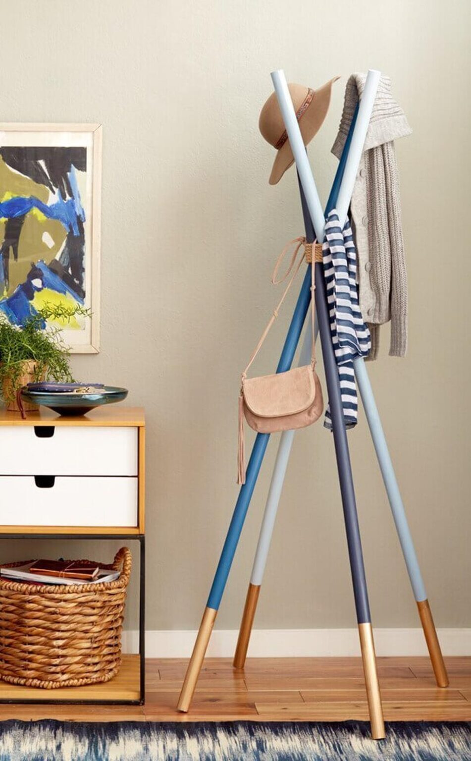 28 Chic Coat Rack Ideas That Are Sure to Impress