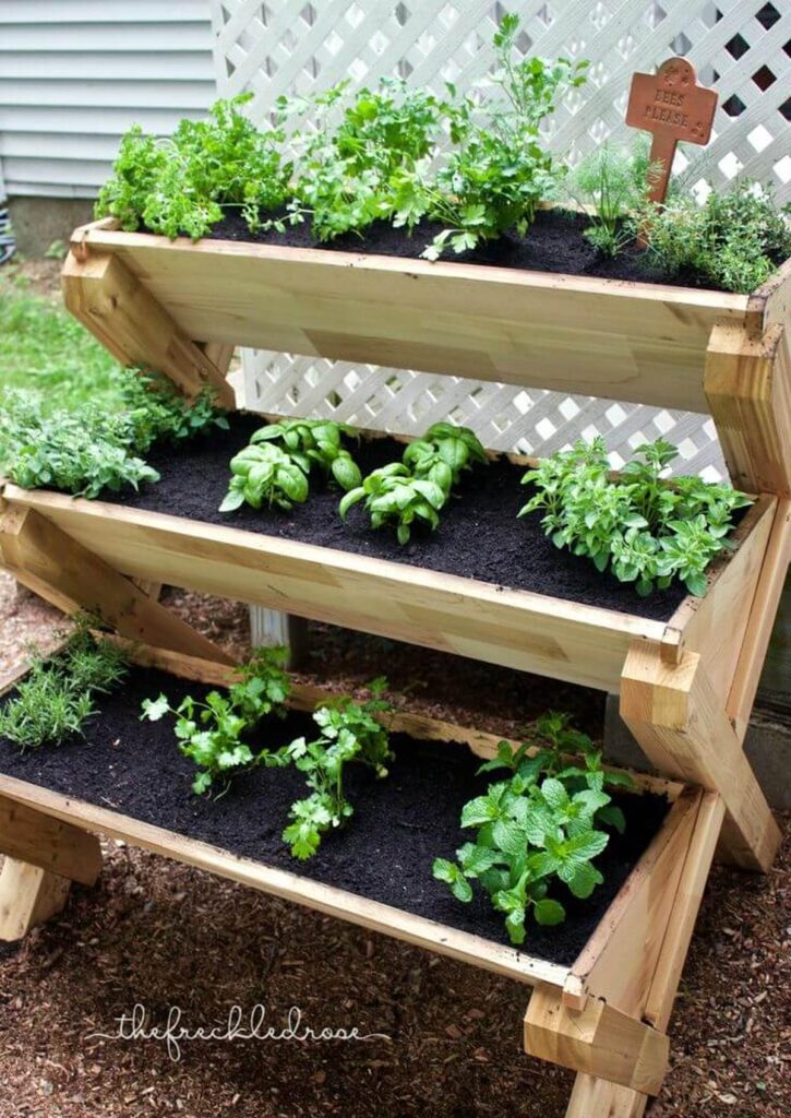 14 Creative Garden Planters for a Gorgeous Outdoor Space