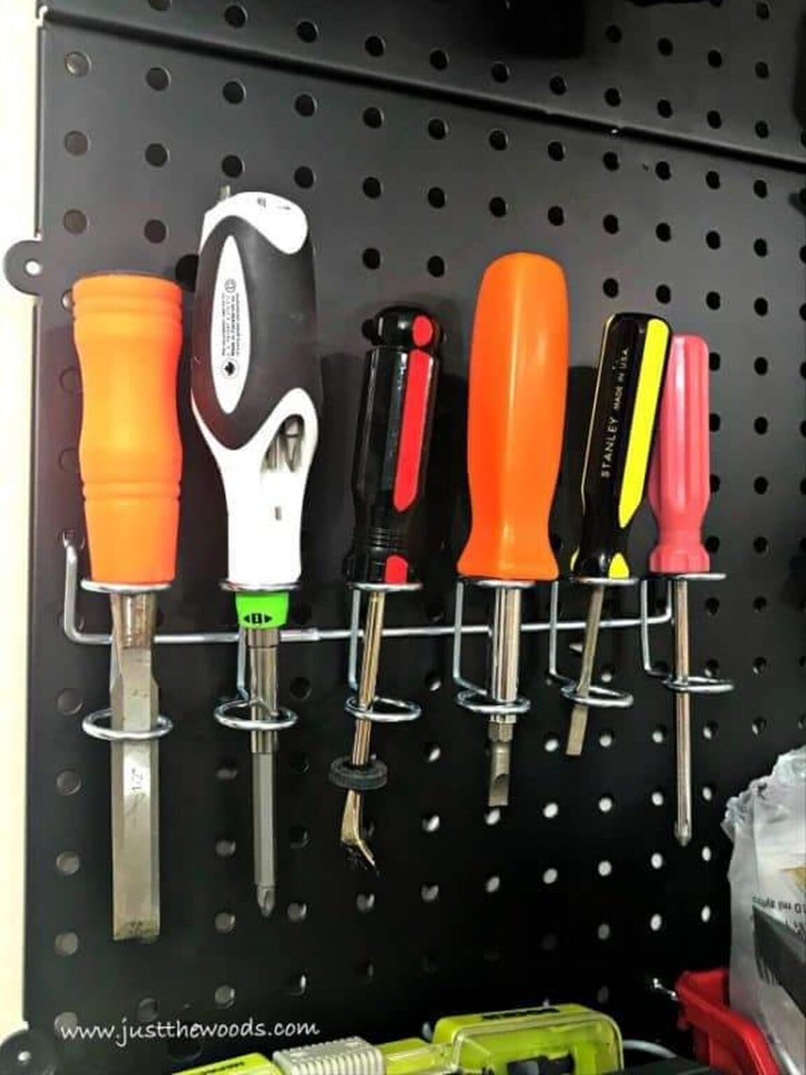 31 Creative Garage Tool Storage Ideas to Maximize Your Space