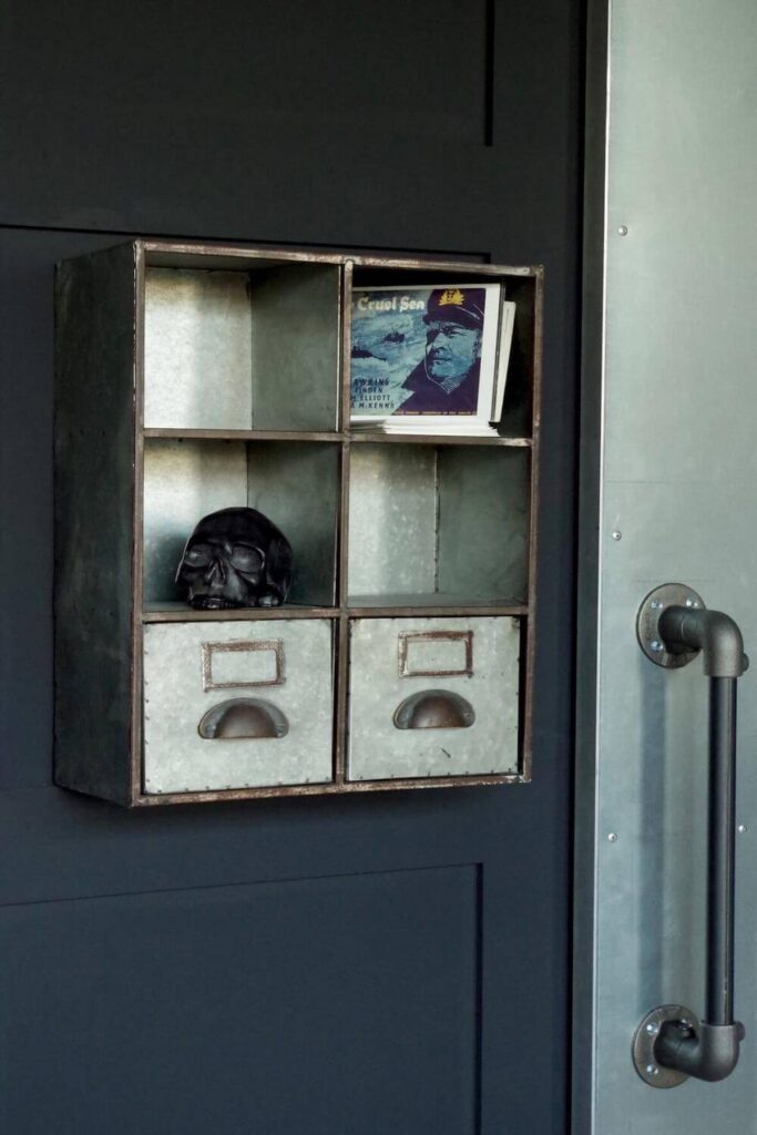 31 Eye-Catching Metal Wall Decor Designs for a Stylish Touch