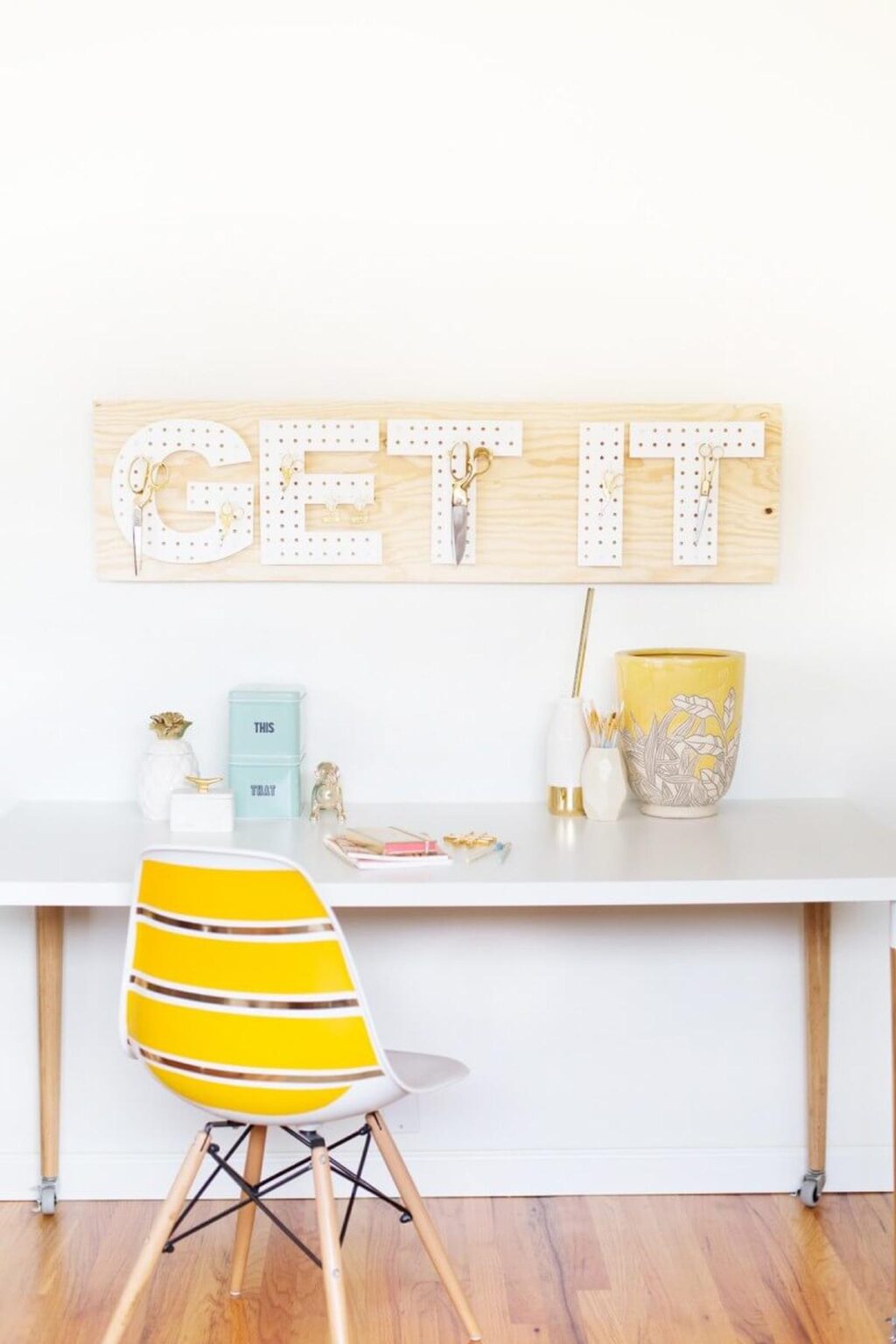 23 Creative DIY Pegboard Ideas for Fun and Functional Organization