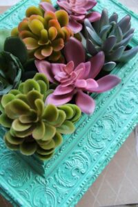 21 Beautiful and Affordable Dollar Store Spring Decor Ideas
