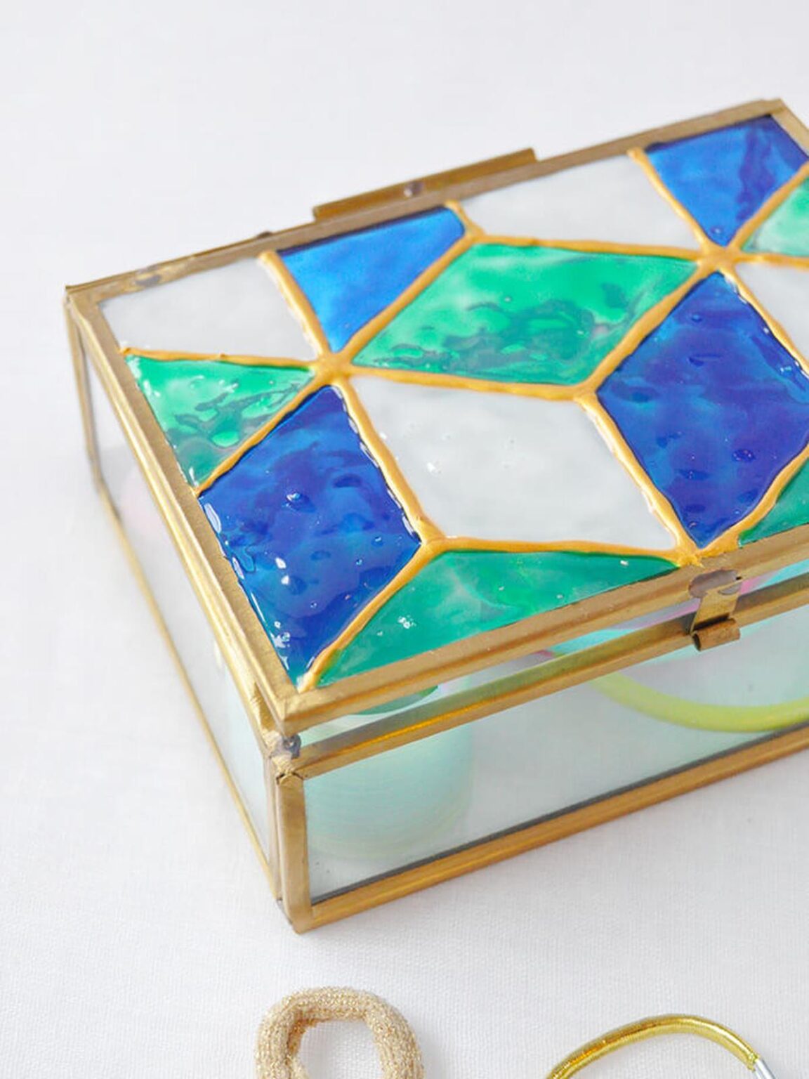 21 Beautiful DIY Jewelry Box Projects for Tidy Spaces