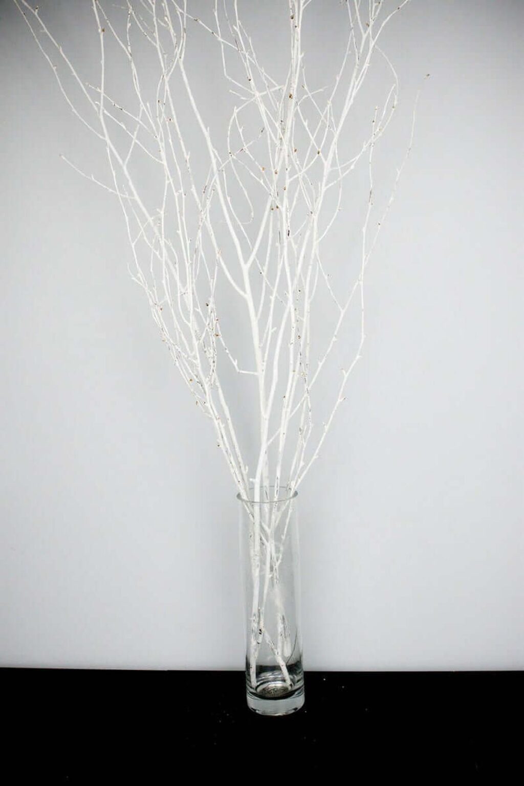 26 Beautiful Tree Branch Centerpieces You’ll Love Displaying