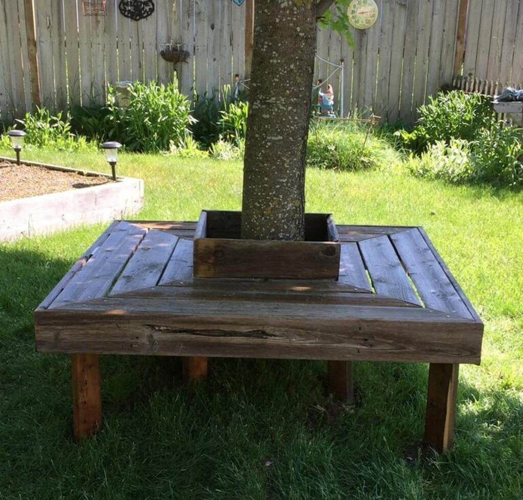 17 DIY Projects Using Reclaimed Wood to Enhance Your Outdoor Area