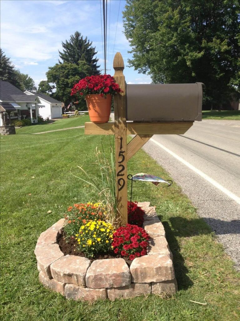 28 Charming Mailbox Designs to Impress Your Visitors