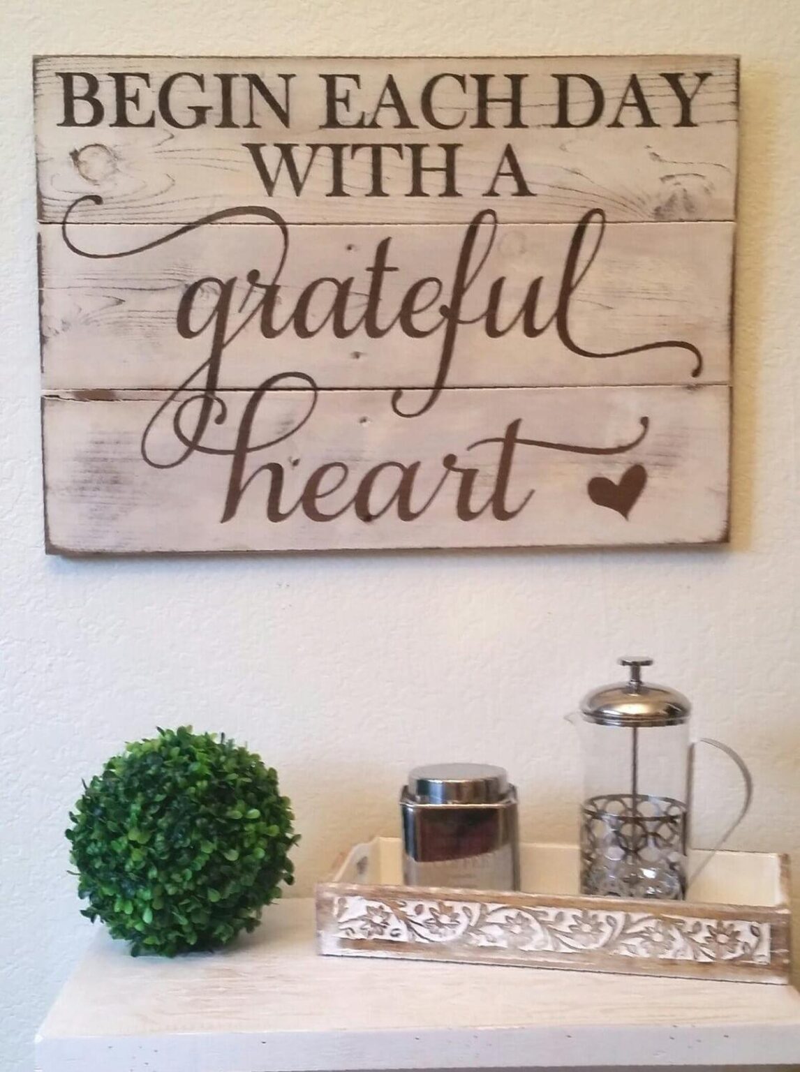 25 Creative Rustic Wood Signs for Heartfelt Inspiration