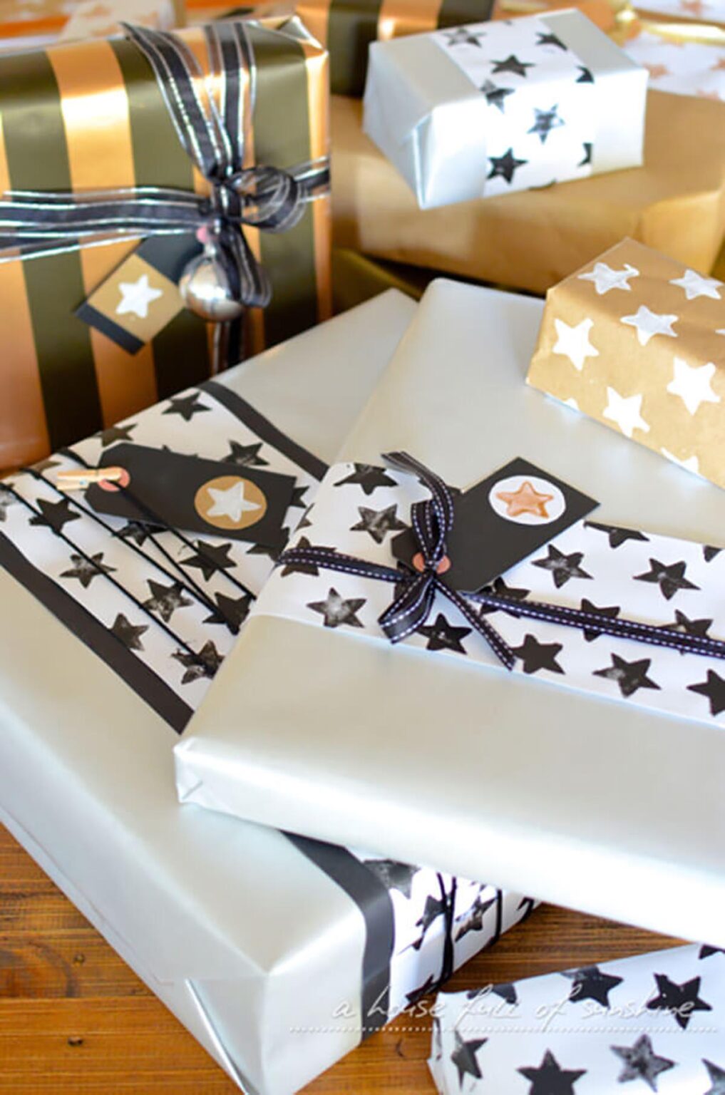 24 Unique DIY Gift Wrapping Ideas to Add a Personal Touch
