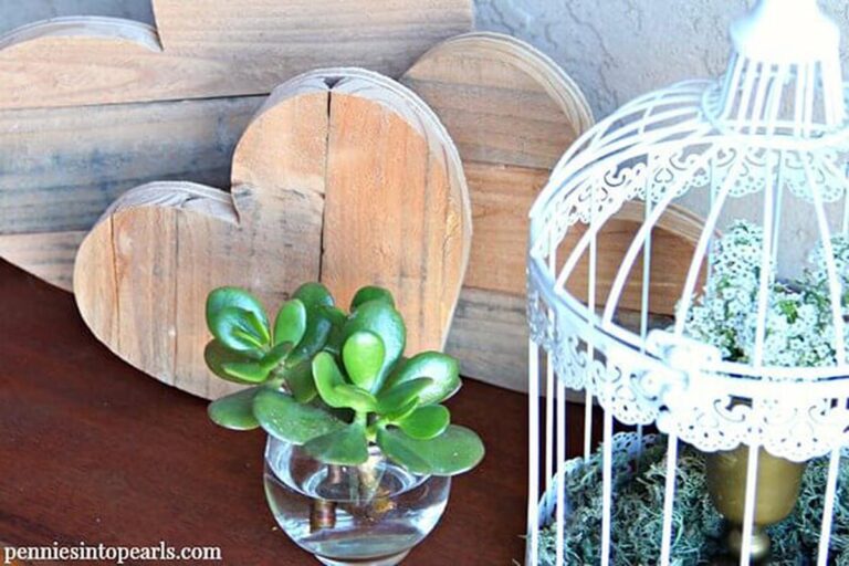 33 Rustic Wood Heart Crafts to DIY and Cherish