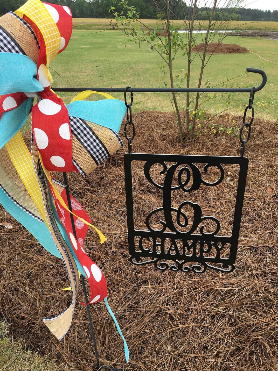 38 Charming Garden Signs to Personalize Your Green Space