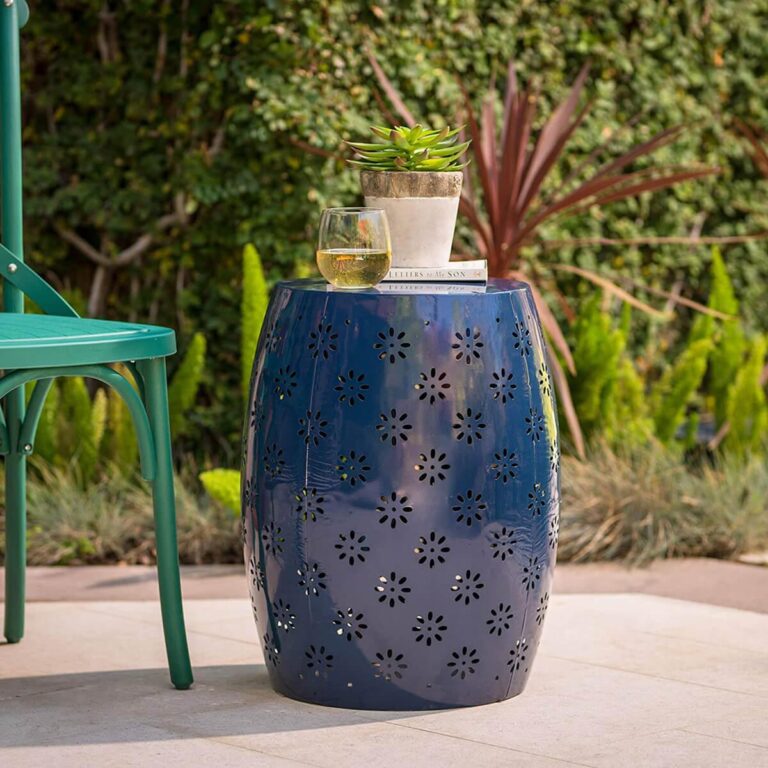 25 Perfect Outdoor Tables for Summer Fun