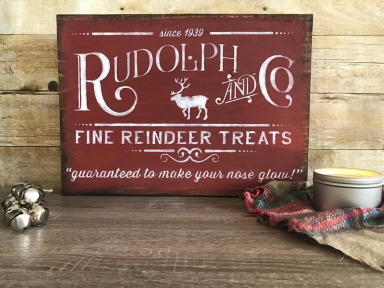 28 Festive Reindeer Decorations to Brighten Your Holiday Home