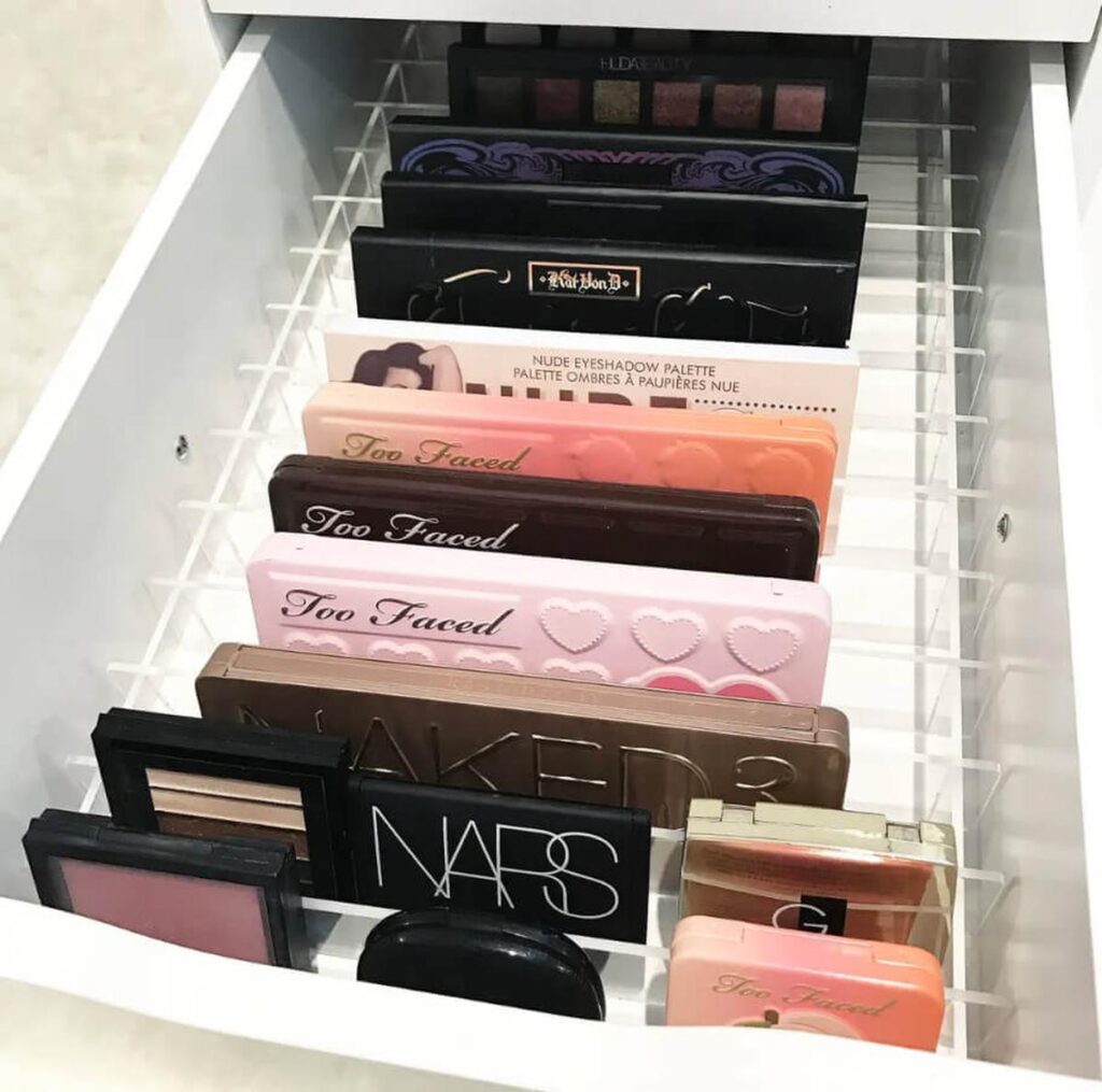 21 Fun DIY Makeup Organizer Ideas for Easy Access