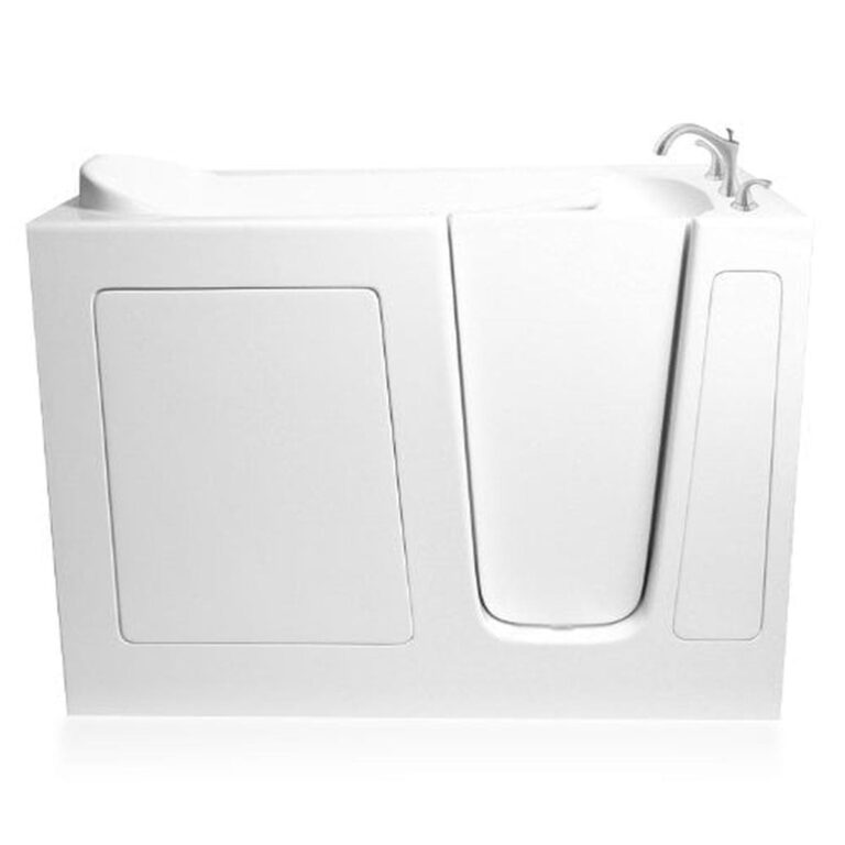 24 Best Small Bathtubs Designed for Big Impressions