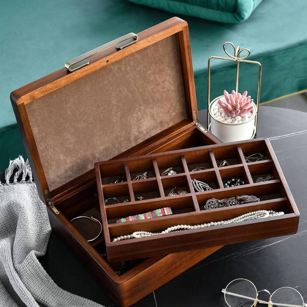 28 Creative Wooden Gift Boxes for Special Occasions