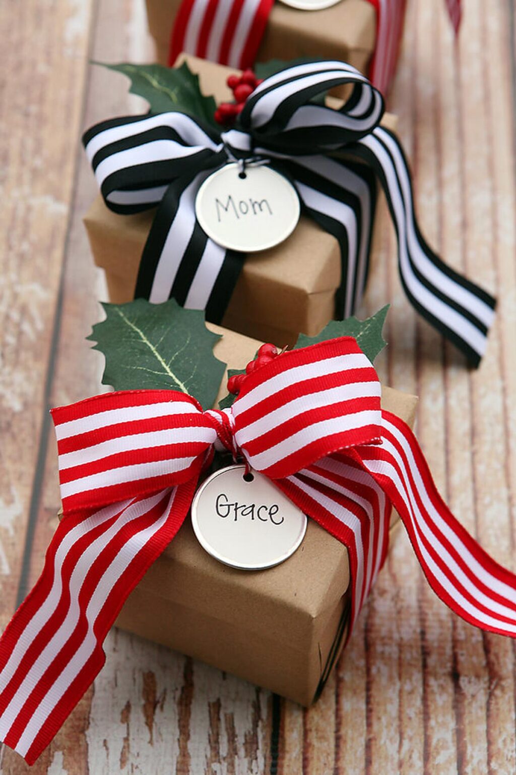 24 Unique DIY Gift Wrapping Ideas to Add a Personal Touch