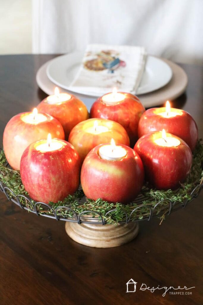 14 Gorgeous Christmas Table Themes to Inspire