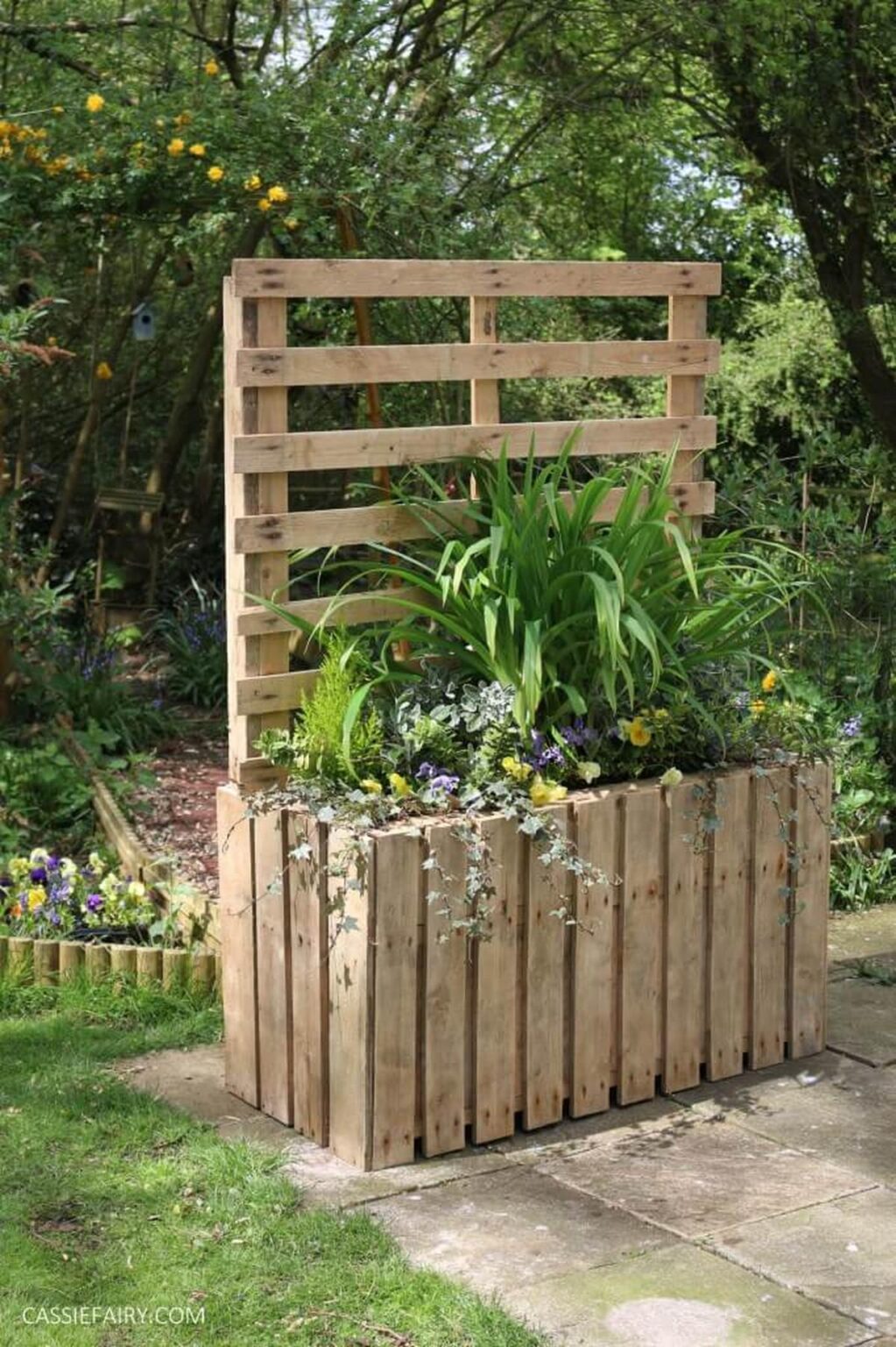 24 Genius Garden Projects Using Repurposed Pallets