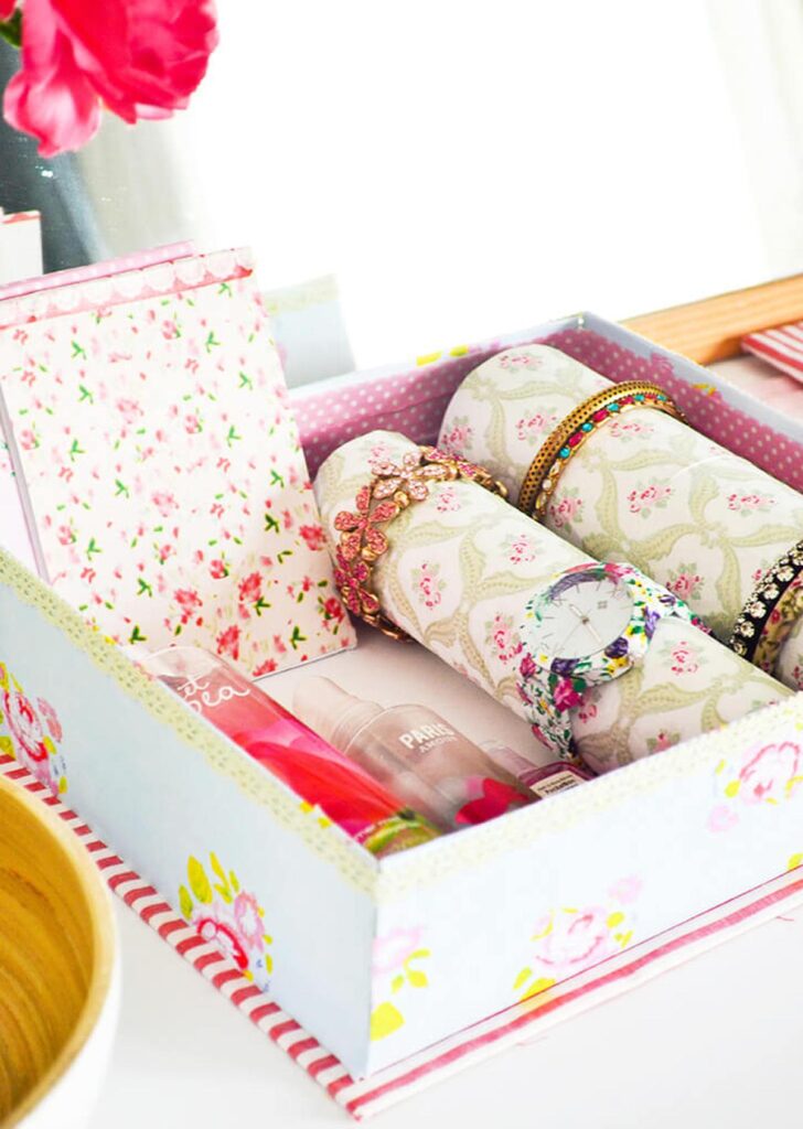 21 Beautiful DIY Jewelry Box Projects for Tidy Spaces